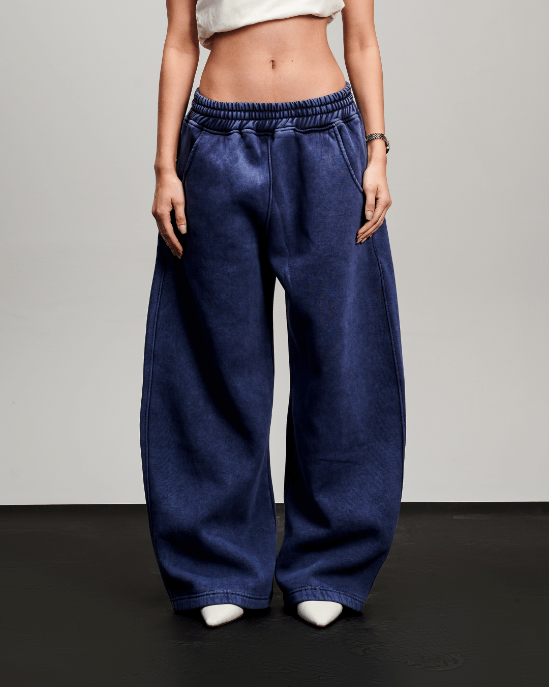 Washed Wide Leg Sweatpants - Navy – Versattire